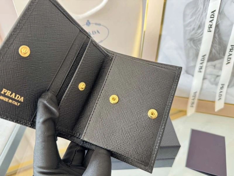 Cut-rate Prada Wallets Purse
