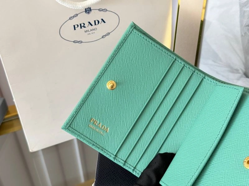 Accurate model Prada Wallets Purse