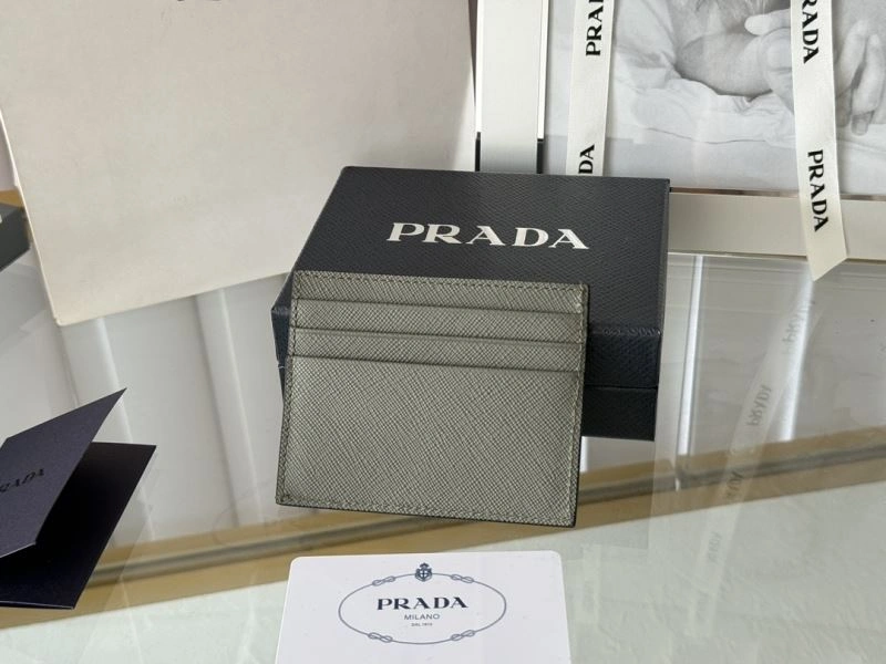Indistinguishable Prada Wallets Purse