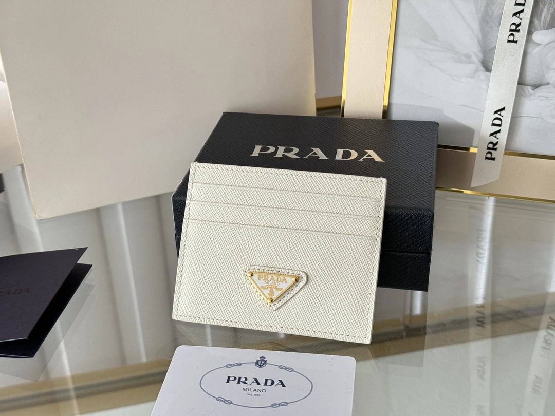 Value-priced Prada Wallets Purse