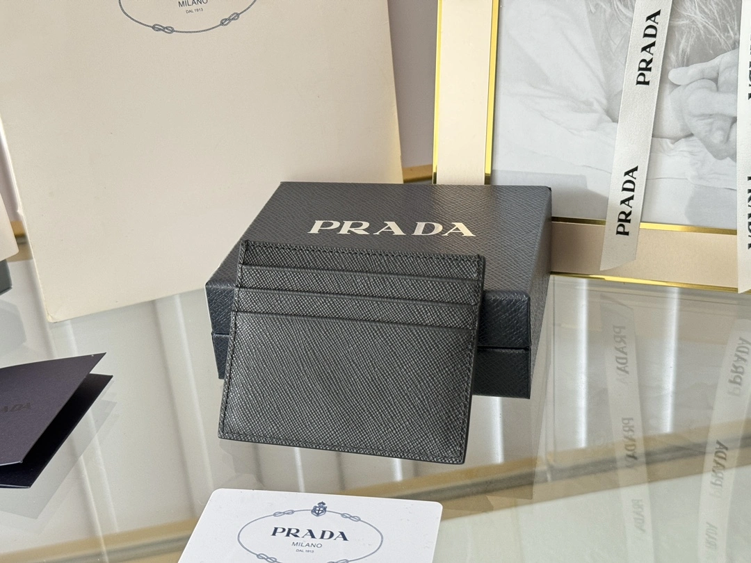 1:1 copy Prada Wallets Purse