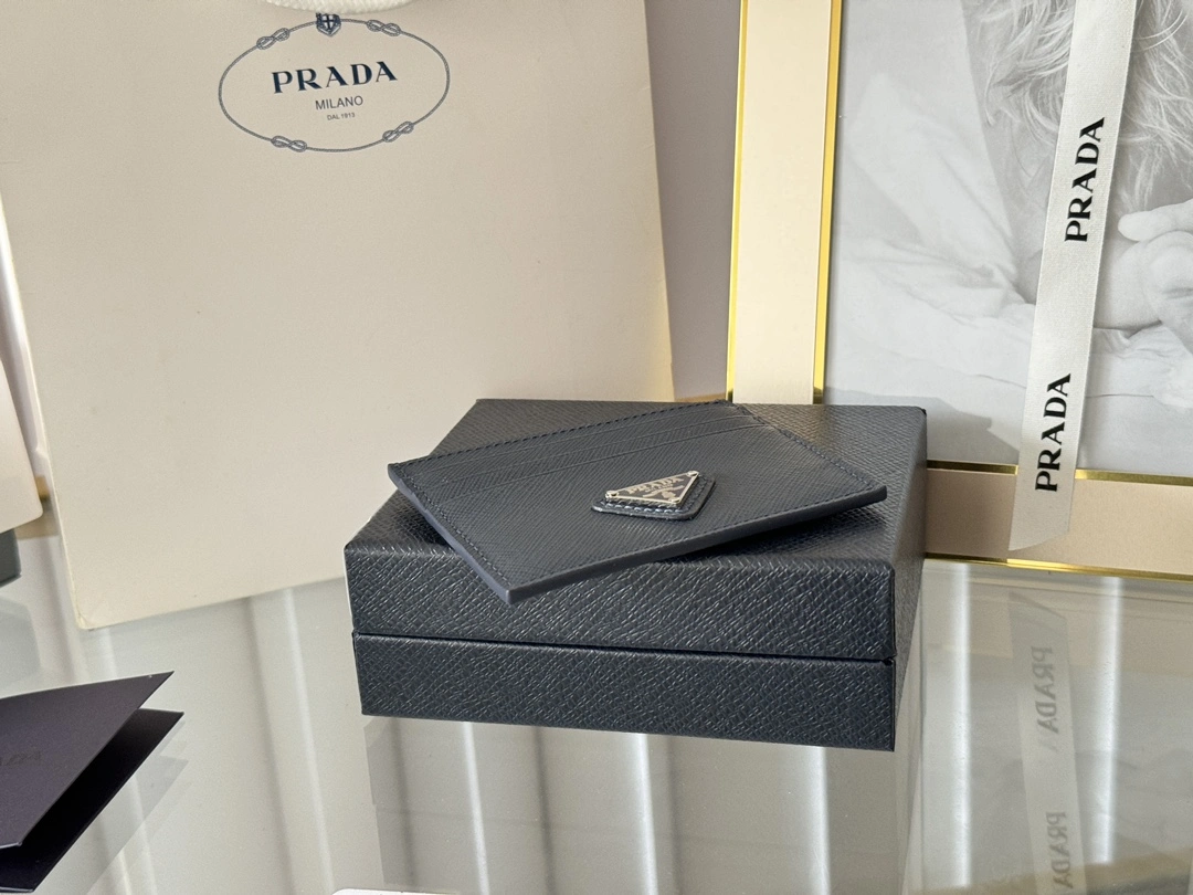 Brand-authenticated Prada Wallets Purse