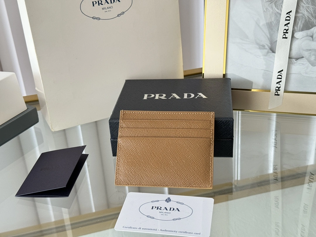 Discounted Prada Wallets Purse
