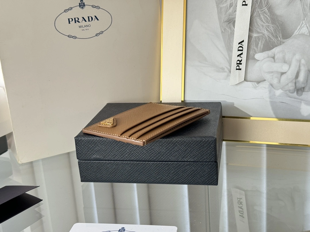 Inexpensive Prada Wallets Purse