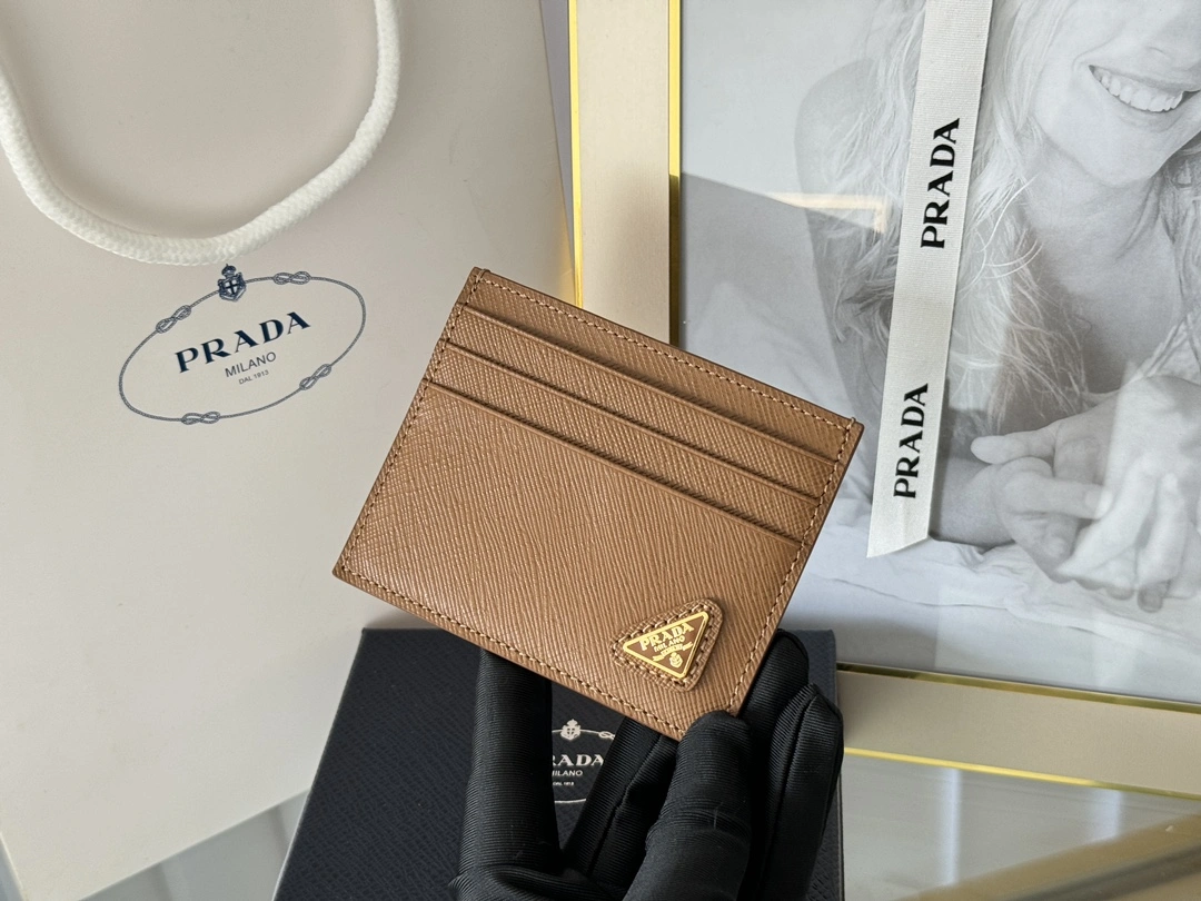 Inexpensive Prada Wallets Purse