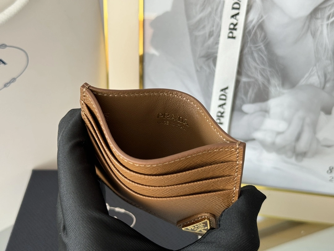 Inexpensive Prada Wallets Purse