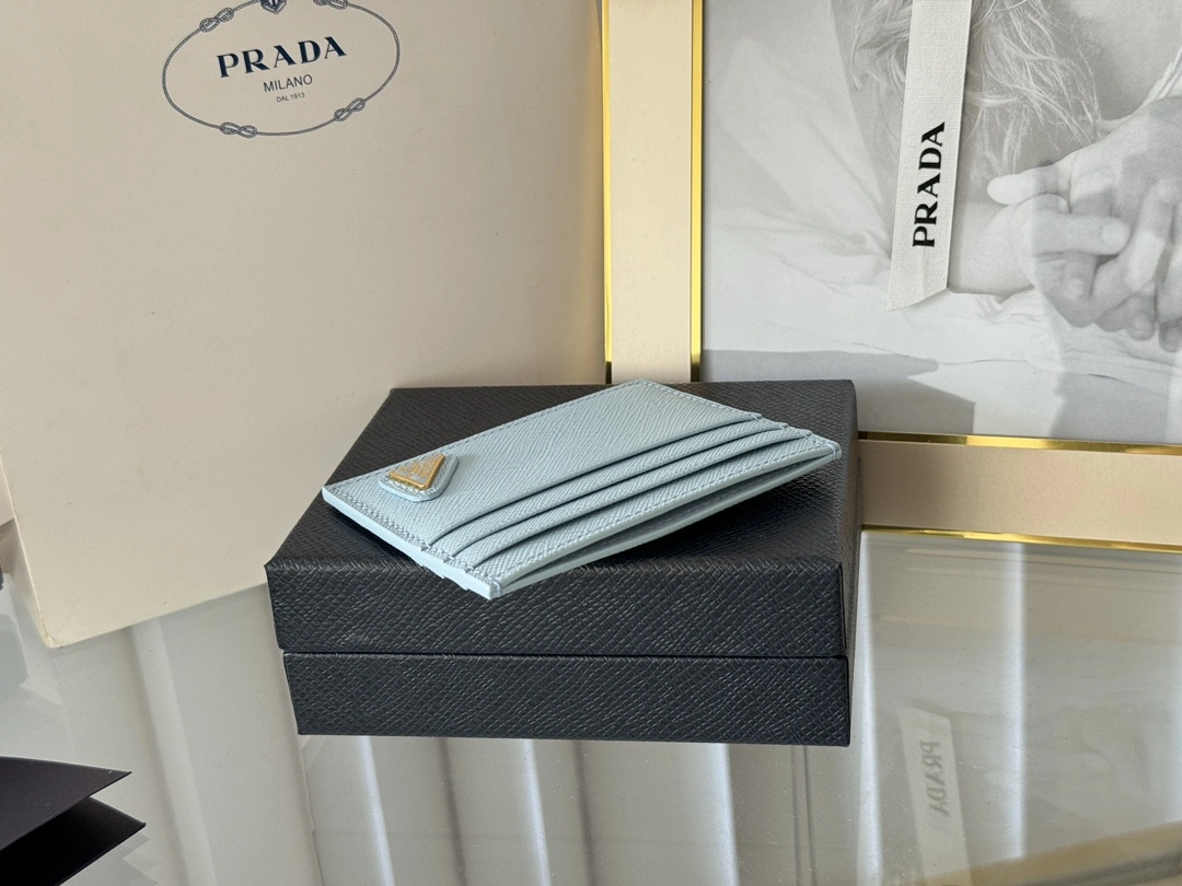 Budget-friendly Prada Wallets Purse