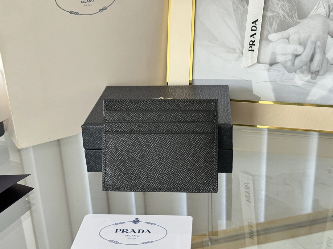 Accurate model Prada Wallets Purse