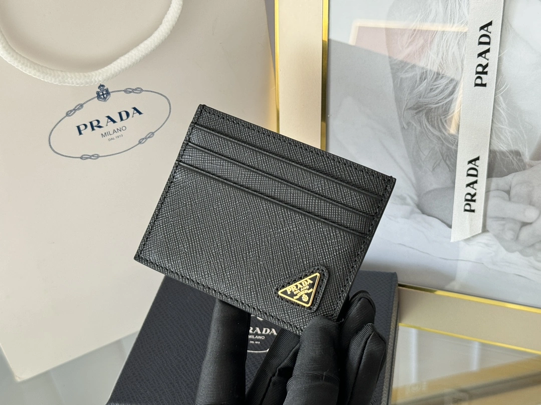 Accurate model Prada Wallets Purse