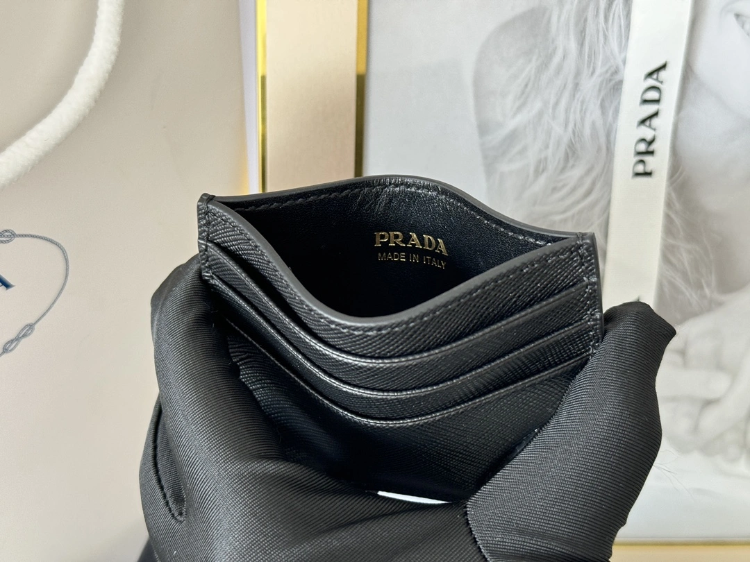 Accurate model Prada Wallets Purse