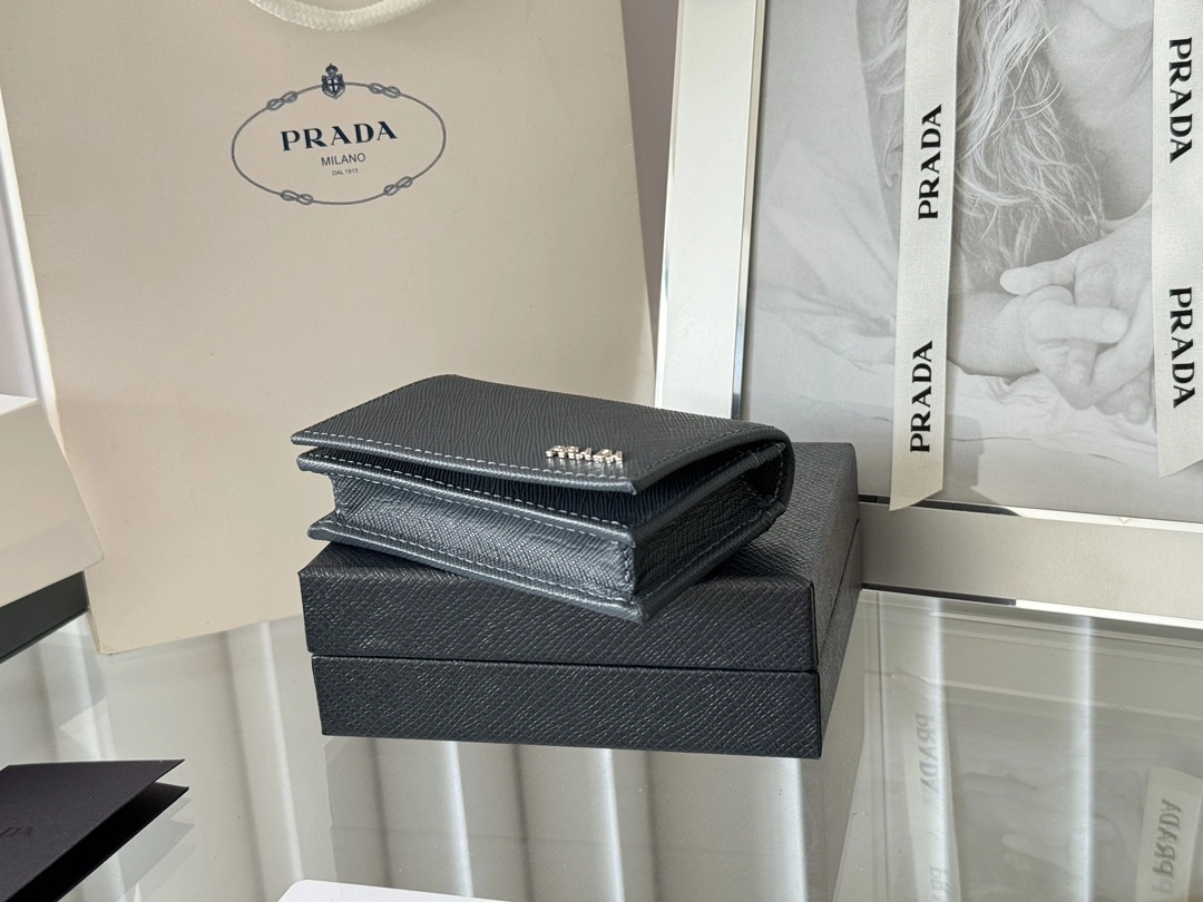 Reasonably priced Prada Wallets Purse