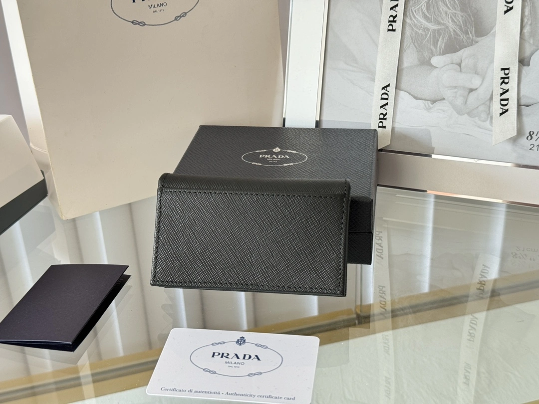 Official Prada Wallets Purse