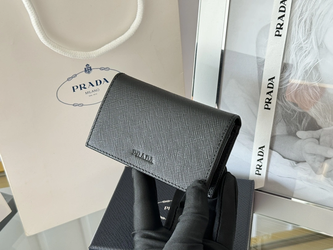 Official Prada Wallets Purse