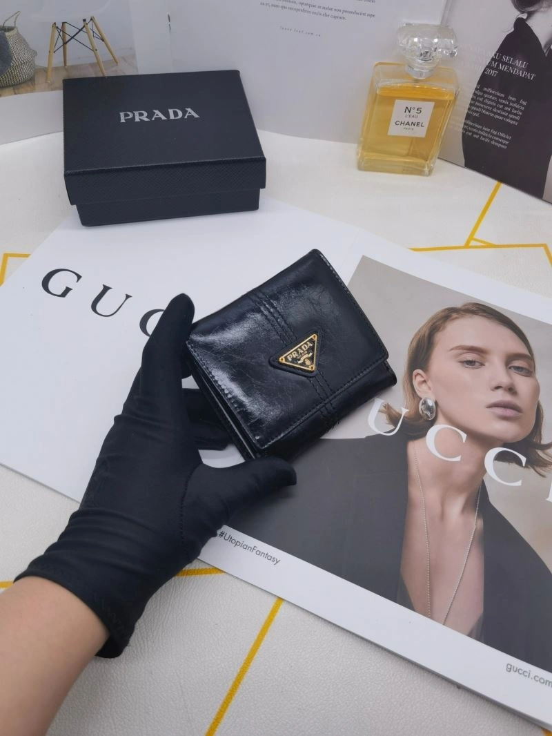 Value-priced Prada Wallets Purse