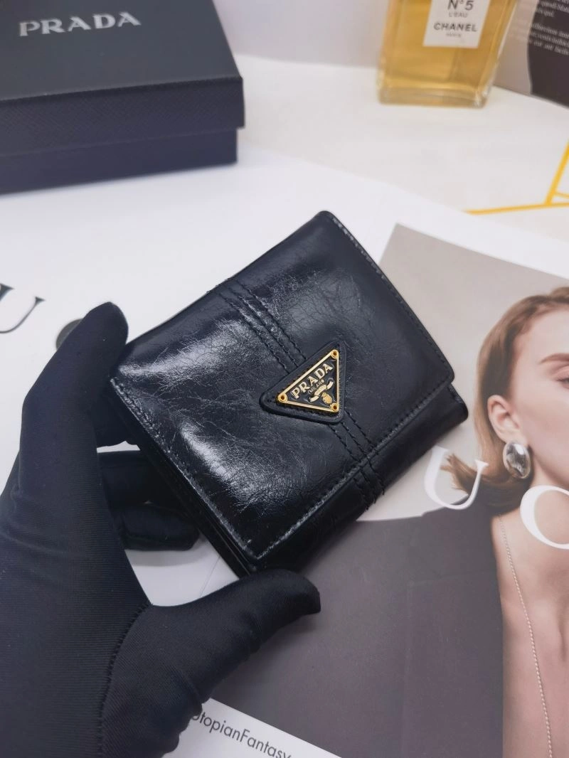 Value-priced Prada Wallets Purse