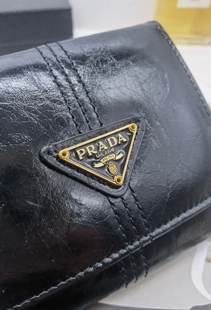 Value-priced Prada Wallets Purse