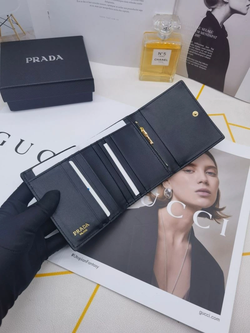 Value-priced Prada Wallets Purse