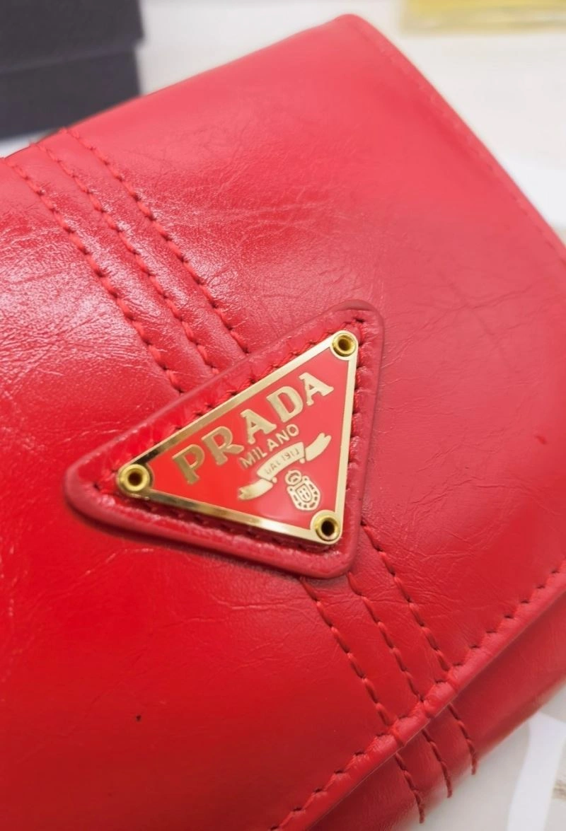 Economical Prada Wallets Purse