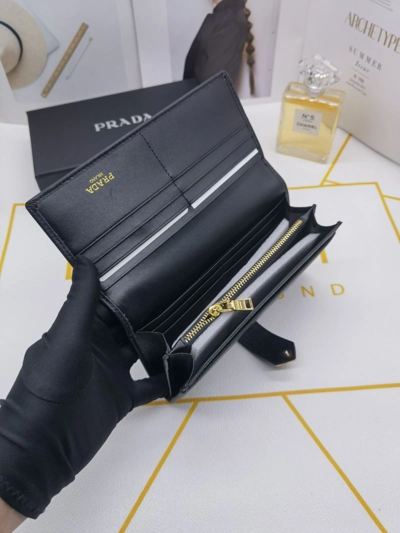 Discounted Prada Wallets Purse