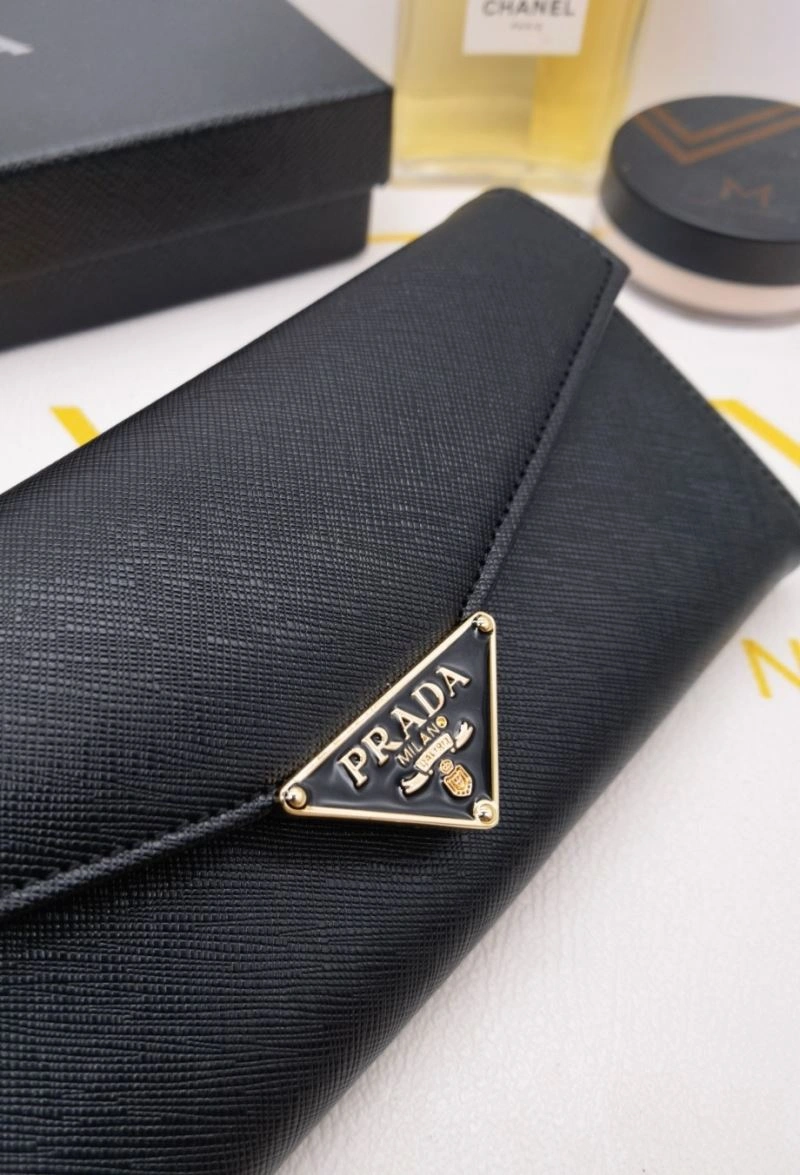 Inexpensive Prada Wallets Purse