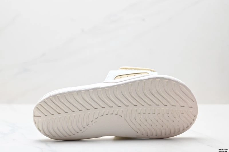 Cut-rate Puma Sandals