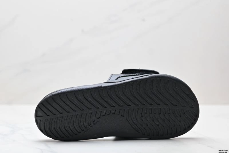 Factory-made Puma Sandals
