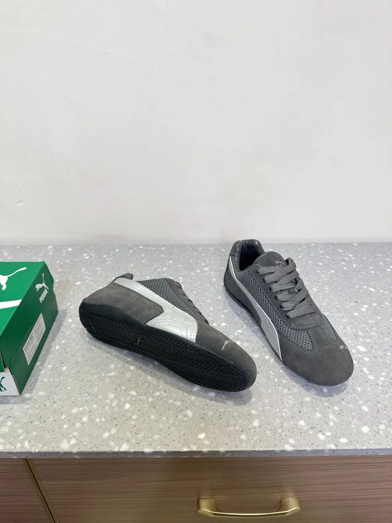 Top mirror Puma Shoes