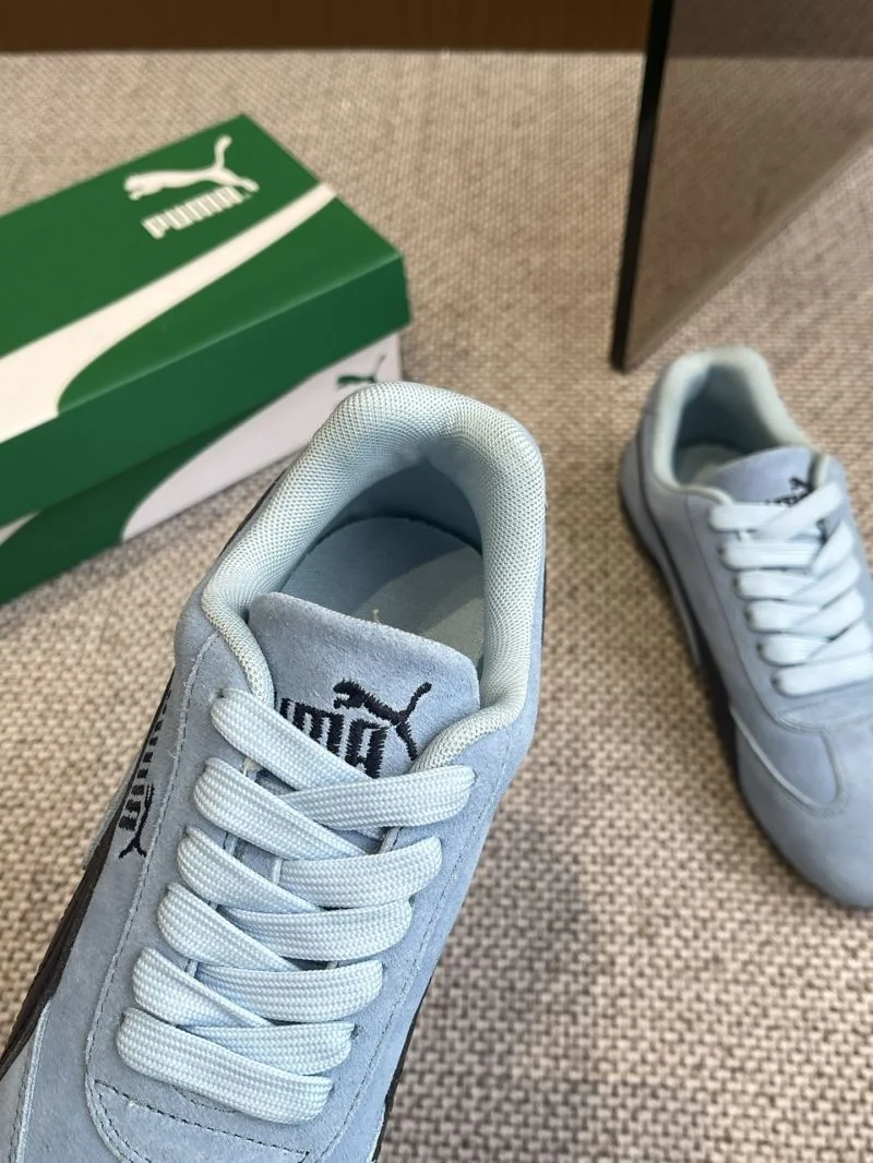Top mirror Puma Shoes