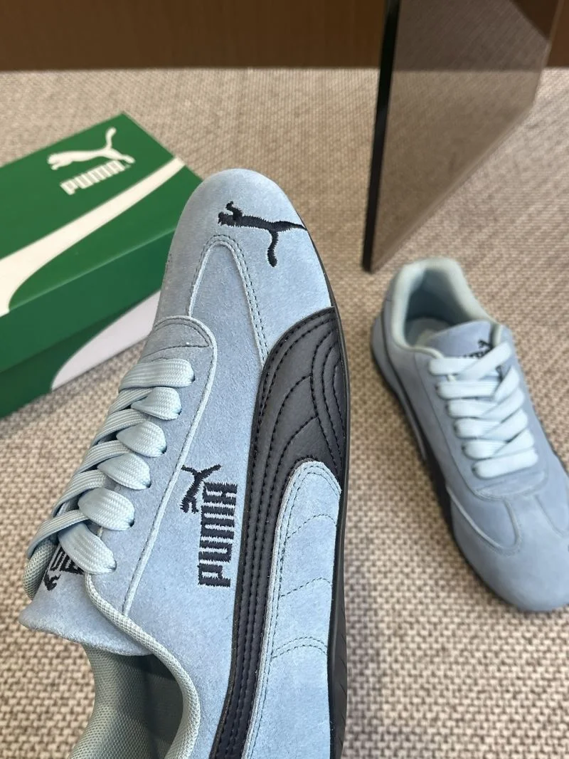 Top mirror Puma Shoes