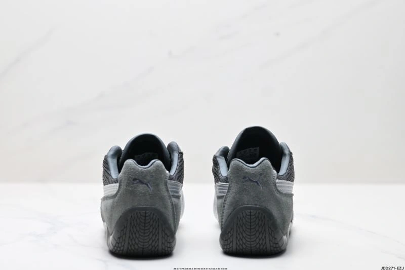 Top mirror Puma Shoes