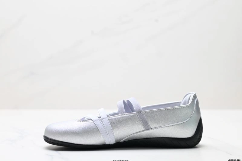 Low-cost Puma Shoes
