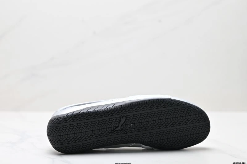 Low-cost Puma Shoes
