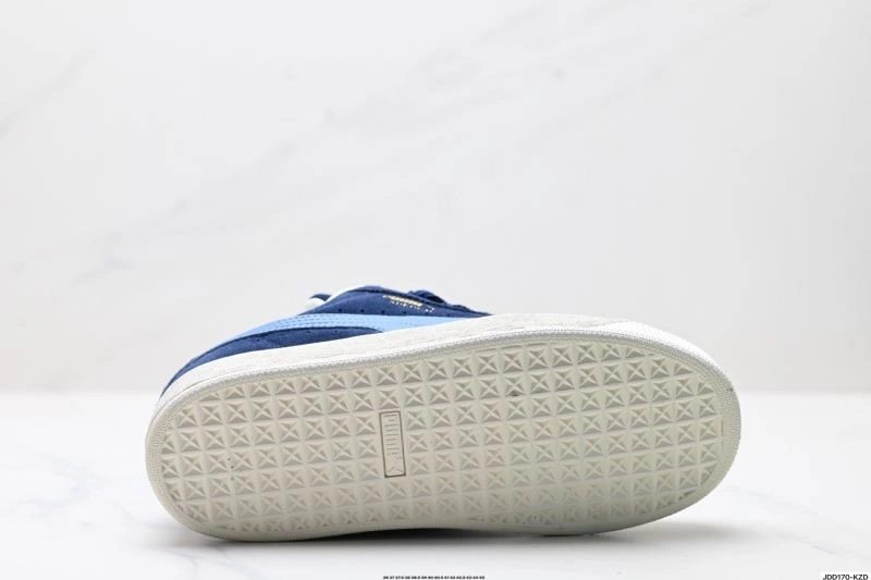 Low-cost Puma Shoes