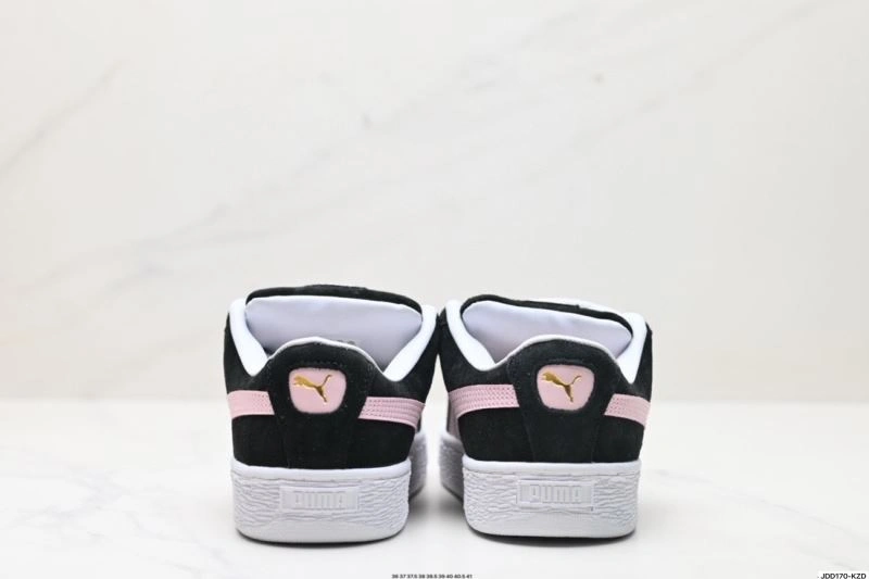 Accurate model Puma Shoes