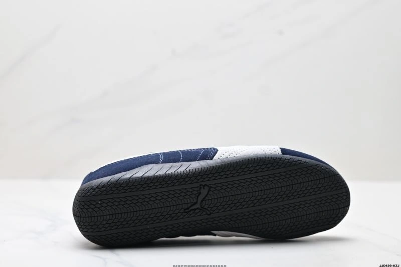 Accurate model Puma Shoes