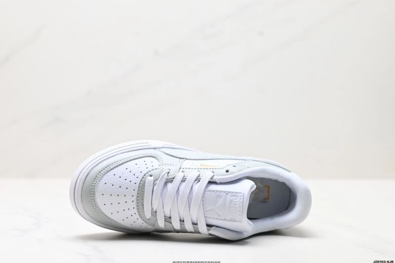Low-cost Puma Shoes