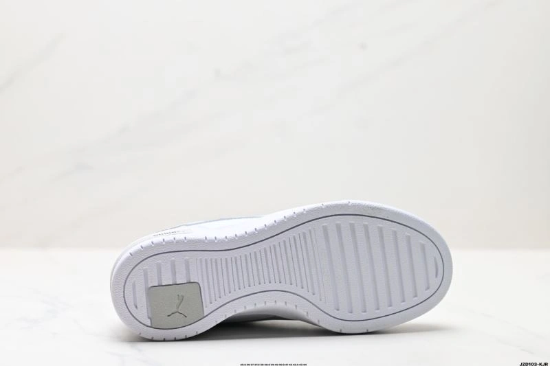 Low-cost Puma Shoes