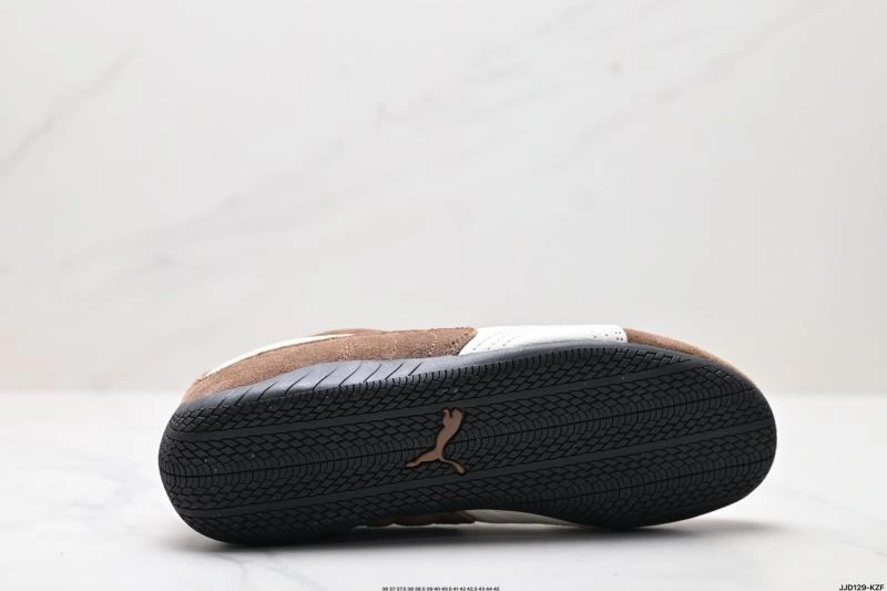 Low-cost Puma Shoes