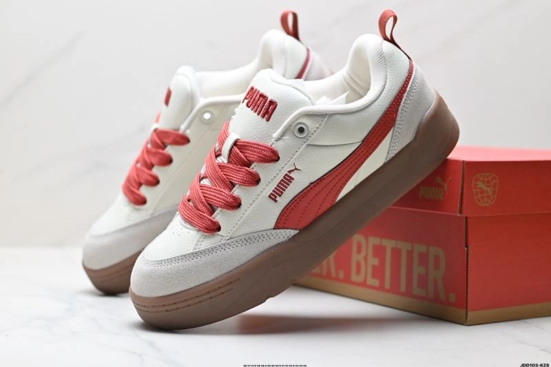 Accurate model Puma Shoes