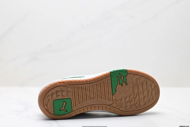 Top mirror Puma Shoes