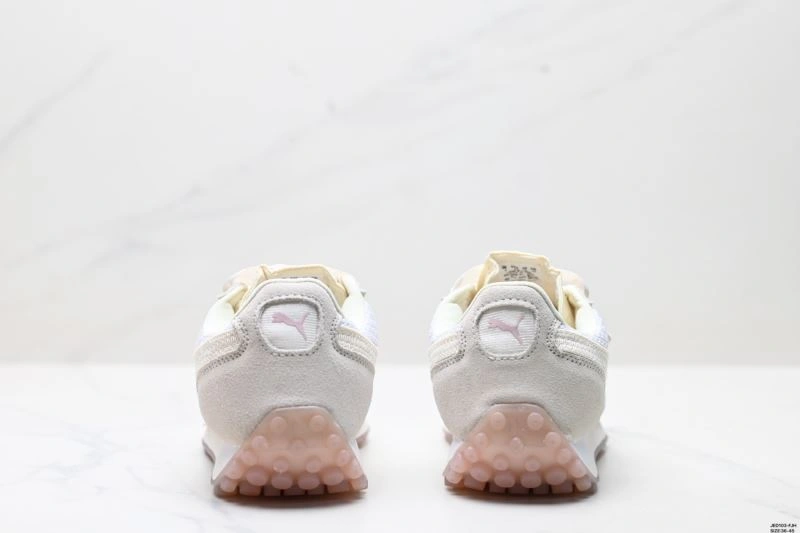 Accurate model Puma Shoes