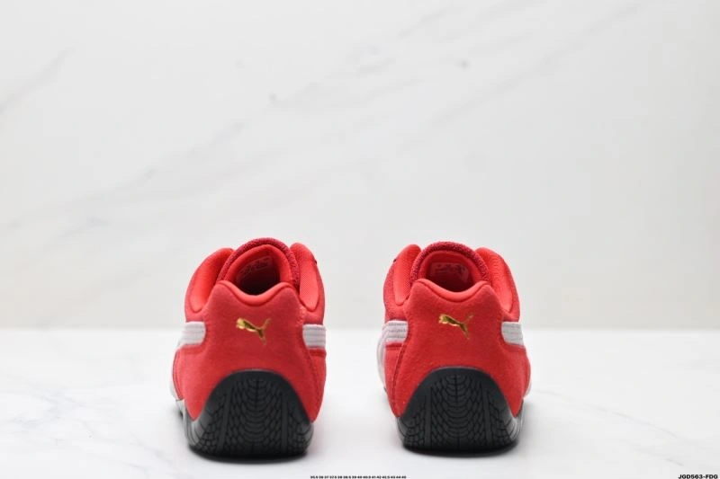 Top mirror Puma Shoes