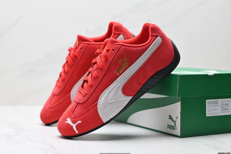 Top mirror Puma Shoes