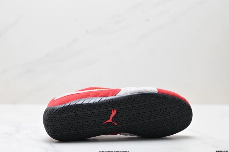 Top mirror Puma Shoes