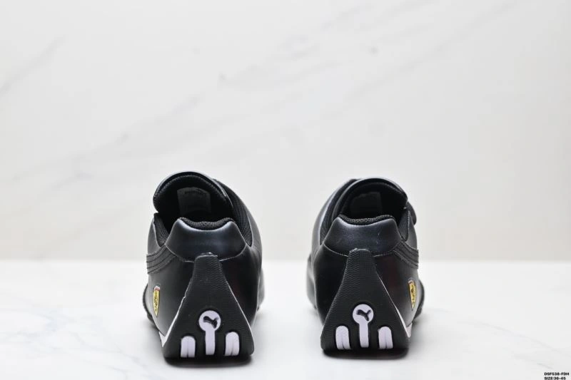 Top mirror Puma Shoes