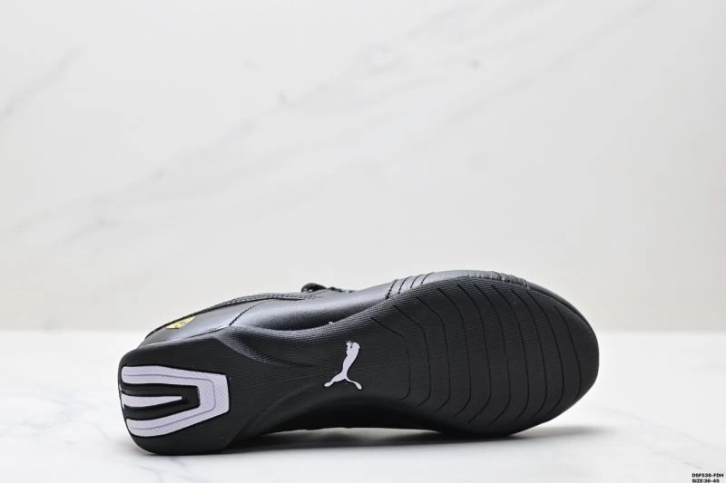 Top mirror Puma Shoes