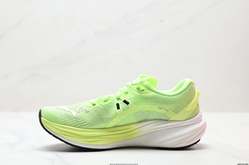 Accurate model Puma Shoes