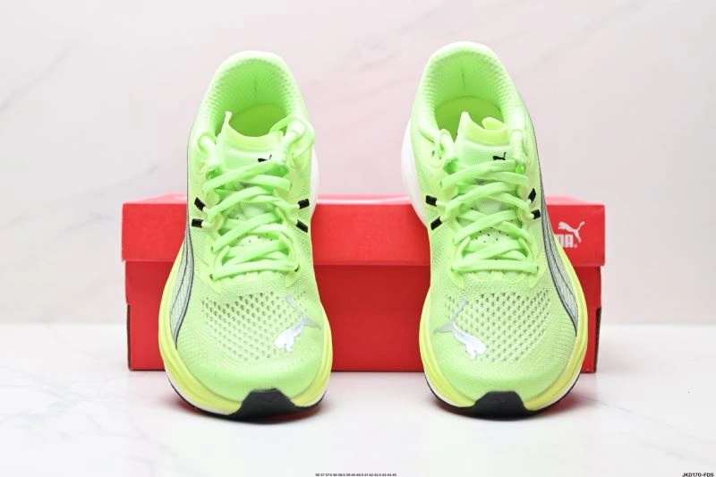 Accurate model Puma Shoes