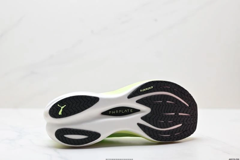 Accurate model Puma Shoes