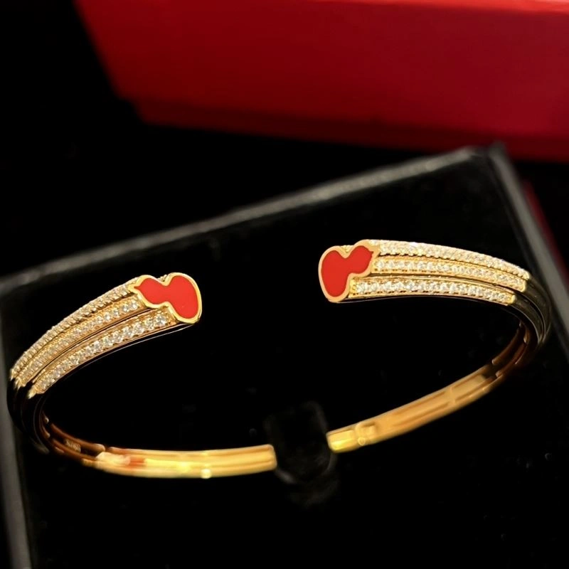 Perfect replica Qeelin Bracelets